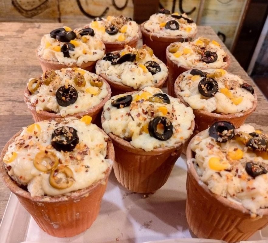 Kullad Pizza - Avon Bakers