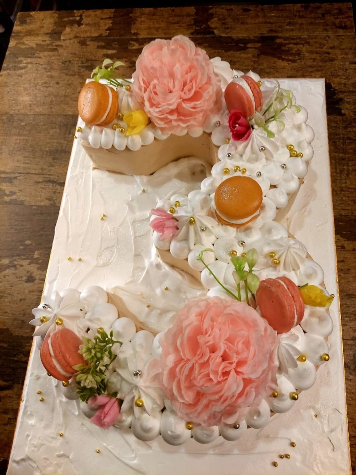 Kids Special Numeric Designer Cake - Avon Bakers