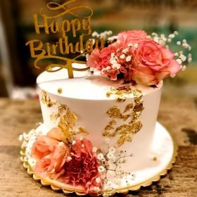 Order your favourite Cakes, Cookies, and Luxury Gift Hampers online ...